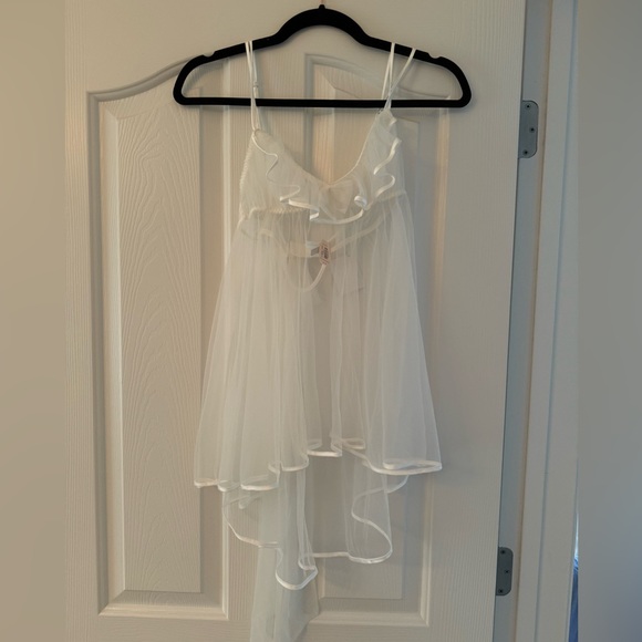 Victoria's Secret | Intimates & Sleepwear | Victorias Secret Ivory ...